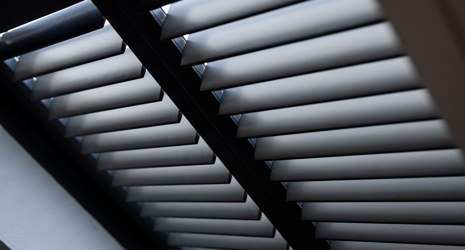 Premium Made to Measure Shutters | Luxaflex®